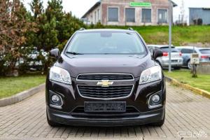 Red Chevrolet Trax 2013 in Kretinga, with an engine capacity of 1.60 L and mileage of 268 thousand km for 5550 €, photo 3 on AUTOMOTO.COM.LV