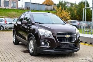 Red Chevrolet Trax 2013 in Kretinga, with an engine capacity of 1.60 L and mileage of 268 thousand km for 5550 €, photo 4 on AUTOMOTO.COM.LV