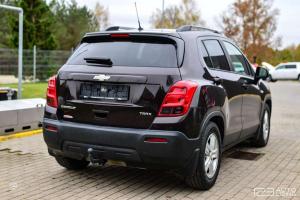 Red Chevrolet Trax 2013 in Kretinga, with an engine capacity of 1.60 L and mileage of 268 thousand km for 5550 €, photo 5 on AUTOMOTO.COM.LV
