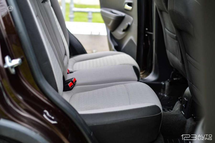 Red Chevrolet Trax 2013 in Kretinga, with an engine capacity of 1.60 L and mileage of 268 thousand km for 5550 €, photo 8 on AUTOMOTO.COM.LV