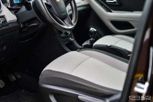 Red Chevrolet Trax 2013 in Kretinga, with an engine capacity of 1.60 L and mileage of 268 thousand km for 5550 €, photo 15 on AUTOMOTO.COM.LV