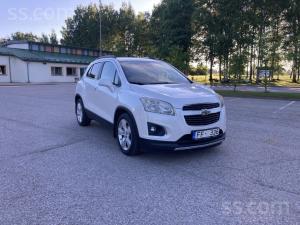 White Chevrolet Trax 2013 in Cesis, with an engine capacity of 1.70 L and mileage of 268 thousand km for 5600 €, photo  on AUTOMOTO.COM.LV