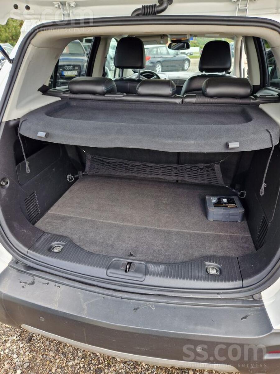 White Chevrolet Trax 2013 in Cesis, with an engine capacity of 1.70 L and mileage of 268 thousand km for 5600 €, photo 31 on AUTOMOTO.COM.LV