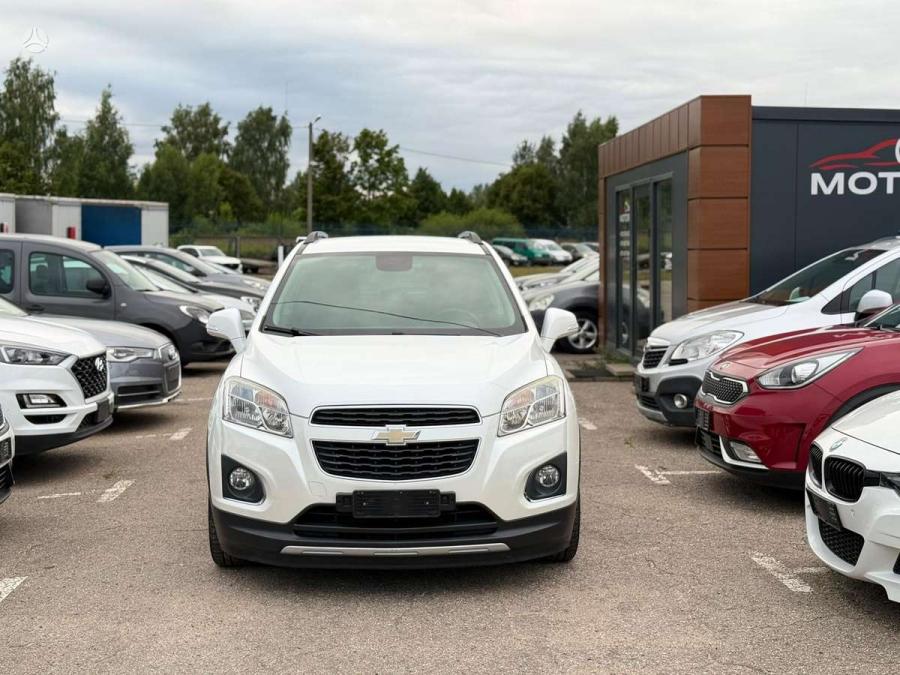 Белый Шевроле Trax 2013 в Паневежис, объемом двигателя 1.70 л и пробегом 224 тыс. км за 5300 €, фото 4 на AUTOMOTO.COM.LV