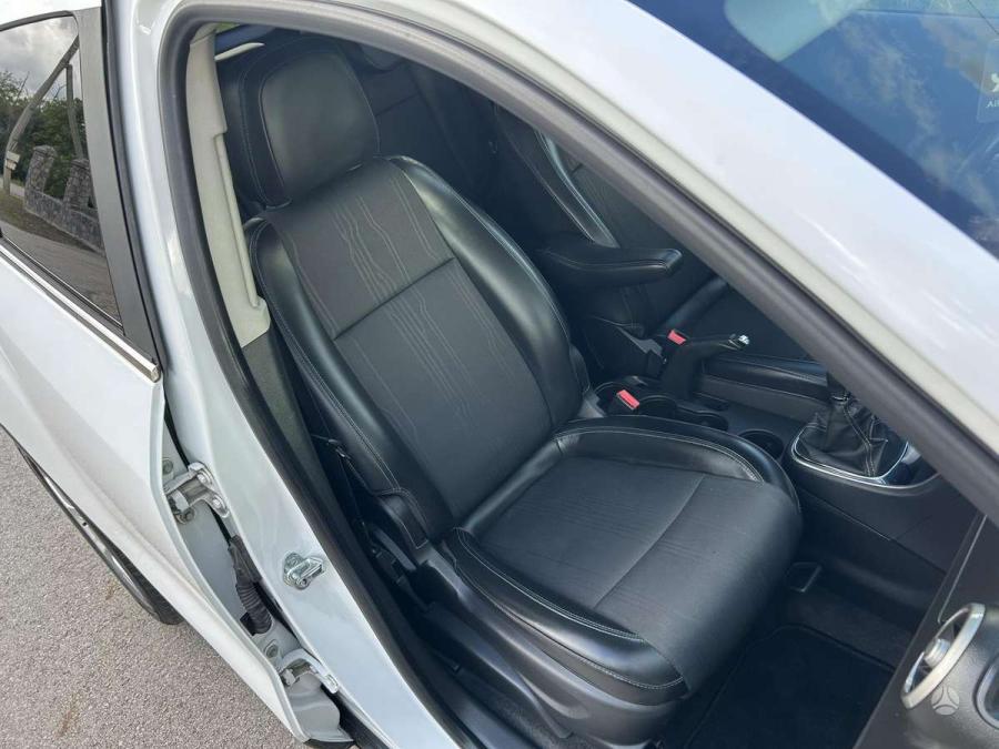 Balts Chevrolet Trax 2013 Panevēža, ar dzinēja tilpumu 1.70 L un nobraukumu 247 tūkst. km par 5400 €, foto 31 vietnē AUTOMOTO.COM.LV