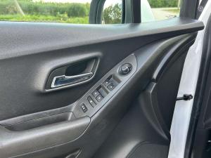 Balts Chevrolet Trax 2013 Panevēža, ar dzinēja tilpumu 1.70 L un nobraukumu 247 tūkst. km par 5400 €, foto 33 vietnē AUTOMOTO.COM.LV