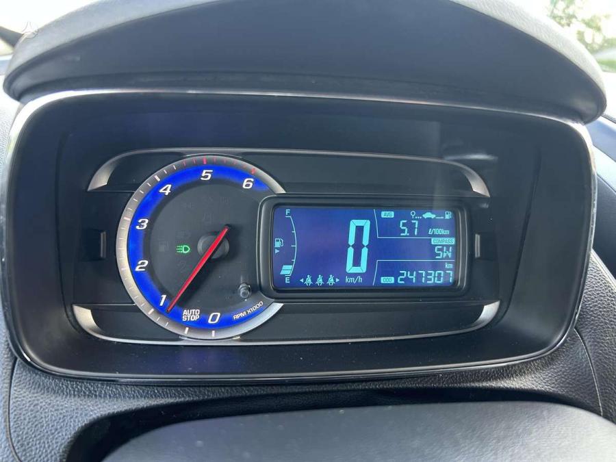 Balts Chevrolet Trax 2013 Panevēža, ar dzinēja tilpumu 1.70 L un nobraukumu 247 tūkst. km par 5400 €, foto 35 vietnē AUTOMOTO.COM.LV