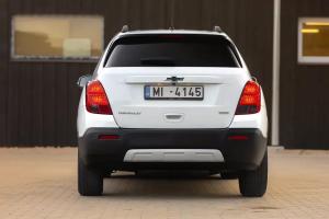 White Chevrolet Trax 2014 in Jelgava, with an engine capacity of 1.60 L and mileage of 242 thousand km for 6300 €, photo 7 on AUTOMOTO.COM.LV