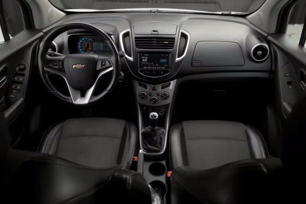Balts Chevrolet Trax 2014 Jelgava, ar dzinēja tilpumu 1.60 L un nobraukumu 242 tūkst. km par 6300 €, foto 8 vietnē AUTOMOTO.COM.LV