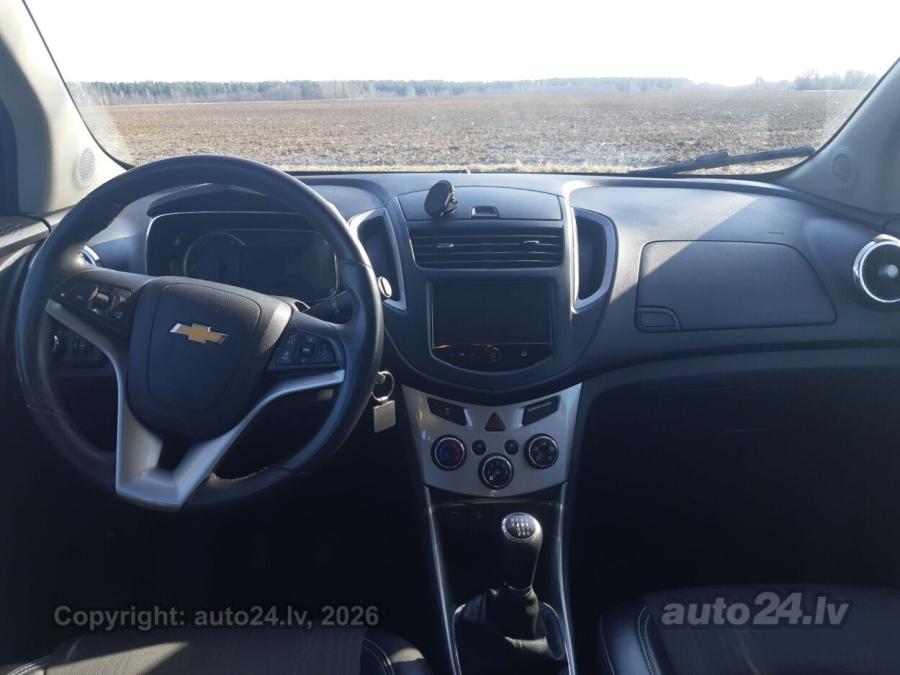 White Chevrolet Trax 2013 in Tallinn, with an engine capacity of 1.40 L and mileage of 177 thousand km for 6000 €, photo 11 on AUTOMOTO.COM.LV