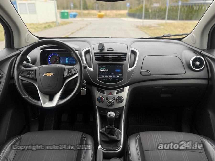 Balts Chevrolet Trax 2013 Tartu, ar dzinēja tilpumu 1.40 L un nobraukumu 177 tūkst. km par 3999 €, foto 7 vietnē AUTOMOTO.COM.LV