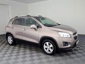 Yellow Chevrolet Trax 2013 in Tallinn, with an engine capacity of 1.60 L and mileage of 309 thousand km for 2399 €, photo 9 on AUTOMOTO.COM.LV