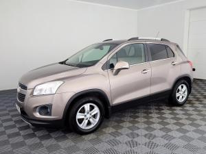 Yellow Chevrolet Trax 2013 in Tallinn, with an engine capacity of 1.60 L and mileage of 309 thousand km for 2399 €, photo 10 on AUTOMOTO.COM.LV