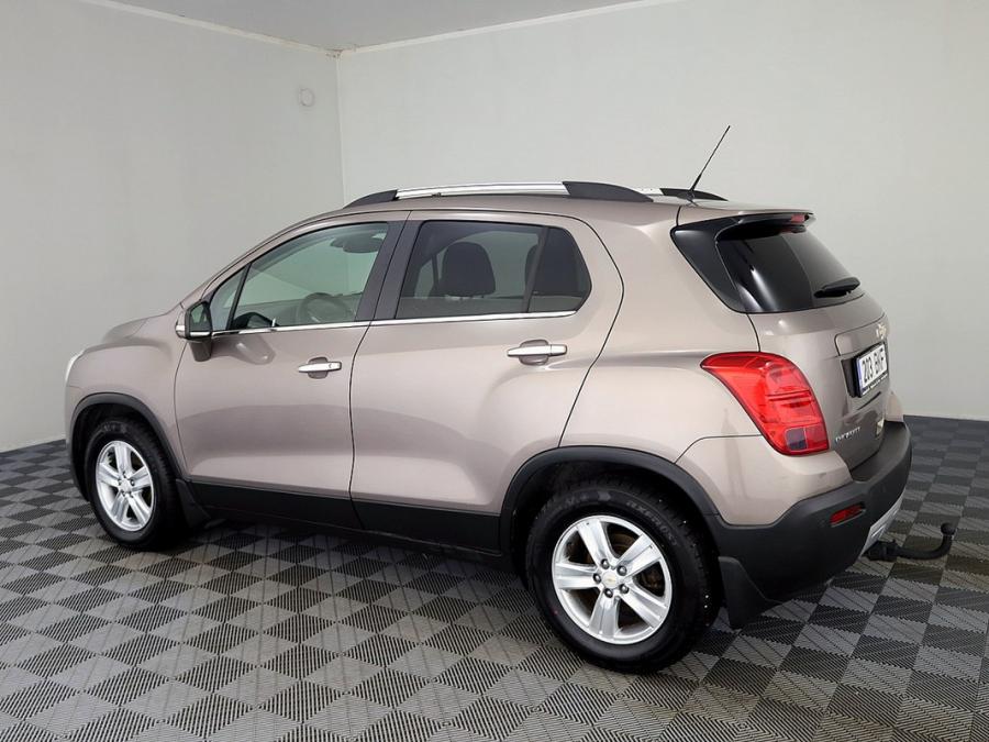Yellow Chevrolet Trax 2013 in Tallinn, with an engine capacity of 1.60 L and mileage of 309 thousand km for 2399 €, photo 12 on AUTOMOTO.COM.LV