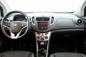Yellow Chevrolet Trax 2013 in Tallinn, with an engine capacity of 1.60 L and mileage of 309 thousand km for 2399 €, photo 13 on AUTOMOTO.COM.LV