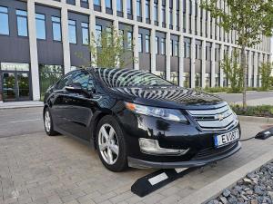 Black Chevrolet Volt 2012 in Vilnius, with an engine capacity of 1.40 L and mileage of 310 thousand km for 4800 €, photo 3 on AUTOMOTO.COM.LV