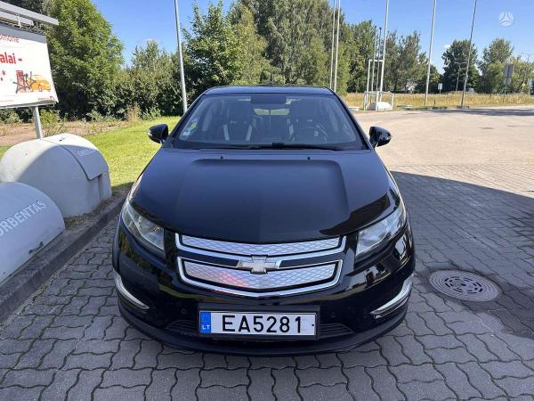 Melns Chevrolet Volt 2012 Tauragė, ar dzinēja tilpumu 1.40 L un nobraukumu 191 tūkst. km par 4800 €, foto 2 vietnē AUTOMOTO.COM.LV