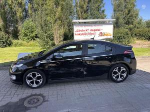 Melns Chevrolet Volt 2012 Tauragė, ar dzinēja tilpumu 1.40 L un nobraukumu 191 tūkst. km par 4800 €, foto 5 vietnē AUTOMOTO.COM.LV