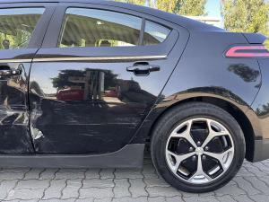 Melns Chevrolet Volt 2012 Tauragė, ar dzinēja tilpumu 1.40 L un nobraukumu 191 tūkst. km par 4800 €, foto 7 vietnē AUTOMOTO.COM.LV