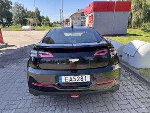 Melns Chevrolet Volt 2012 Tauragė, ar dzinēja tilpumu 1.40 L un nobraukumu 191 tūkst. km par 4800 €, foto 10 vietnē AUTOMOTO.COM.LV