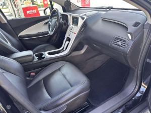 Melns Chevrolet Volt 2012 Tauragė, ar dzinēja tilpumu 1.40 L un nobraukumu 191 tūkst. km par 4800 €, foto 14 vietnē AUTOMOTO.COM.LV