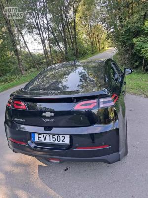 Black Chevrolet Volt 2012 in Vilnius, with an engine capacity of 1.40 L and mileage of 239 thousand km for 6700 €, photo 13 on AUTOMOTO.COM.LV