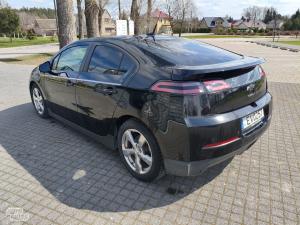 Black Chevrolet Volt 2013 in Kelme, with an engine capacity of 1.40 L and mileage of 169 thousand km for 6350 €, photo 5 on AUTOMOTO.COM.LV
