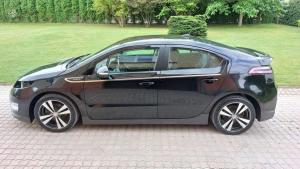 Black Chevrolet Volt 2013 in Siauliai, with an engine capacity of 1.40 L and mileage of 230 thousand km for 2750 €, photo 5 on AUTOMOTO.COM.LV