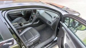 Black Chevrolet Volt 2013 in Siauliai, with an engine capacity of 1.40 L and mileage of 230 thousand km for 2750 €, photo 12 on AUTOMOTO.COM.LV