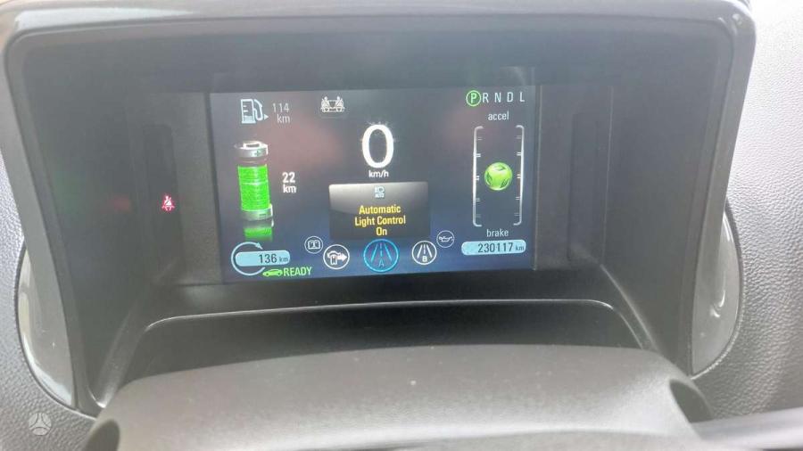 Black Chevrolet Volt 2013 in Siauliai, with an engine capacity of 1.40 L and mileage of 230 thousand km for 2750 €, photo 16 on AUTOMOTO.COM.LV