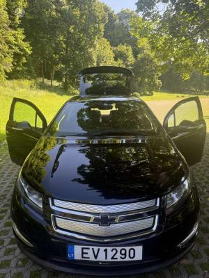 Black Chevrolet Volt 2014 in Vilnius, with an engine capacity of 1.40 L and mileage of 194 thousand km for 6080 €, photo  on AUTOMOTO.COM.LV