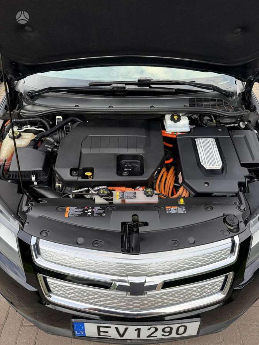 Black Chevrolet Volt 2014 in Vilnius, with an engine capacity of 1.40 L and mileage of 194 thousand km for 6080 €, photo 10 on AUTOMOTO.COM.LV