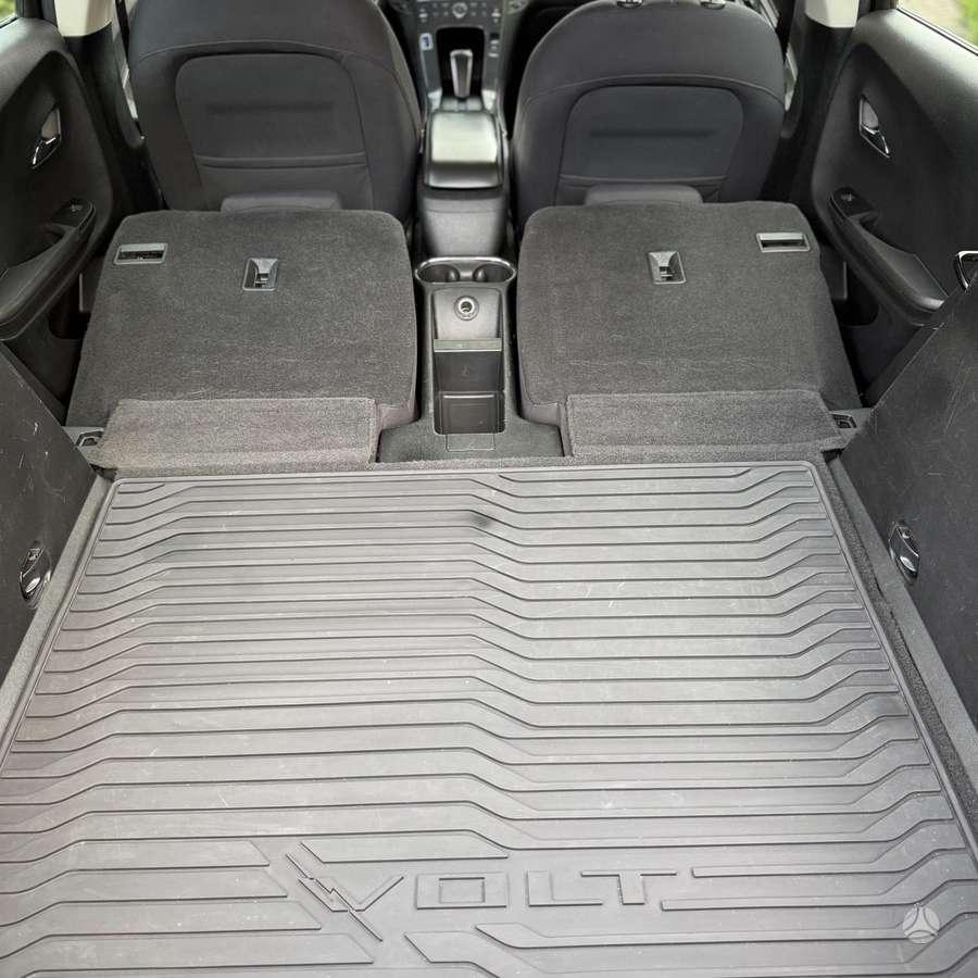Black Chevrolet Volt 2014 in Vilnius, with an engine capacity of 1.40 L and mileage of 194 thousand km for 6080 €, photo 11 on AUTOMOTO.COM.LV