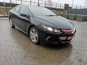 Black Chevrolet Volt 2019 in Siauliai, with an engine capacity of 1.50 L and mileage of 47 thousand km for 18500 €, photo 4 on AUTOMOTO.COM.LV