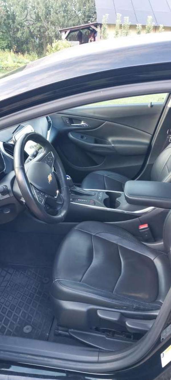 Melns Chevrolet Volt 2017 Viļņa, ar dzinēja tilpumu 1.49 L un nobraukumu 146 tūkst. km par 11200 €, foto 1 vietnē AUTOMOTO.COM.LV