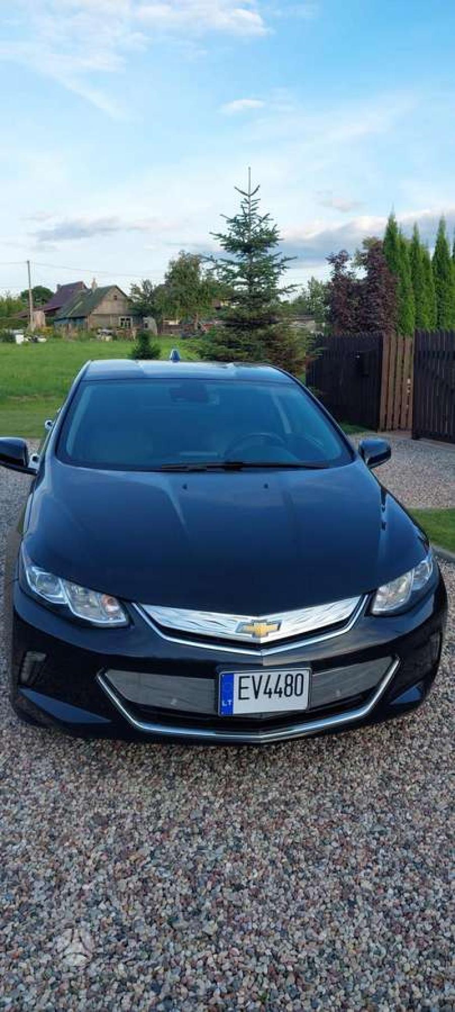 Black Chevrolet Volt 2017 in Vilnius, with an engine capacity of 1.49 L and mileage of 146 thousand km for 11200 €, photo 9 on AUTOMOTO.COM.LV