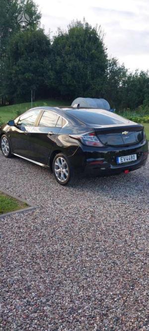 Black Chevrolet Volt 2017 in Vilnius, with an engine capacity of 1.49 L and mileage of 146 thousand km for 11200 €, photo 11 on AUTOMOTO.COM.LV