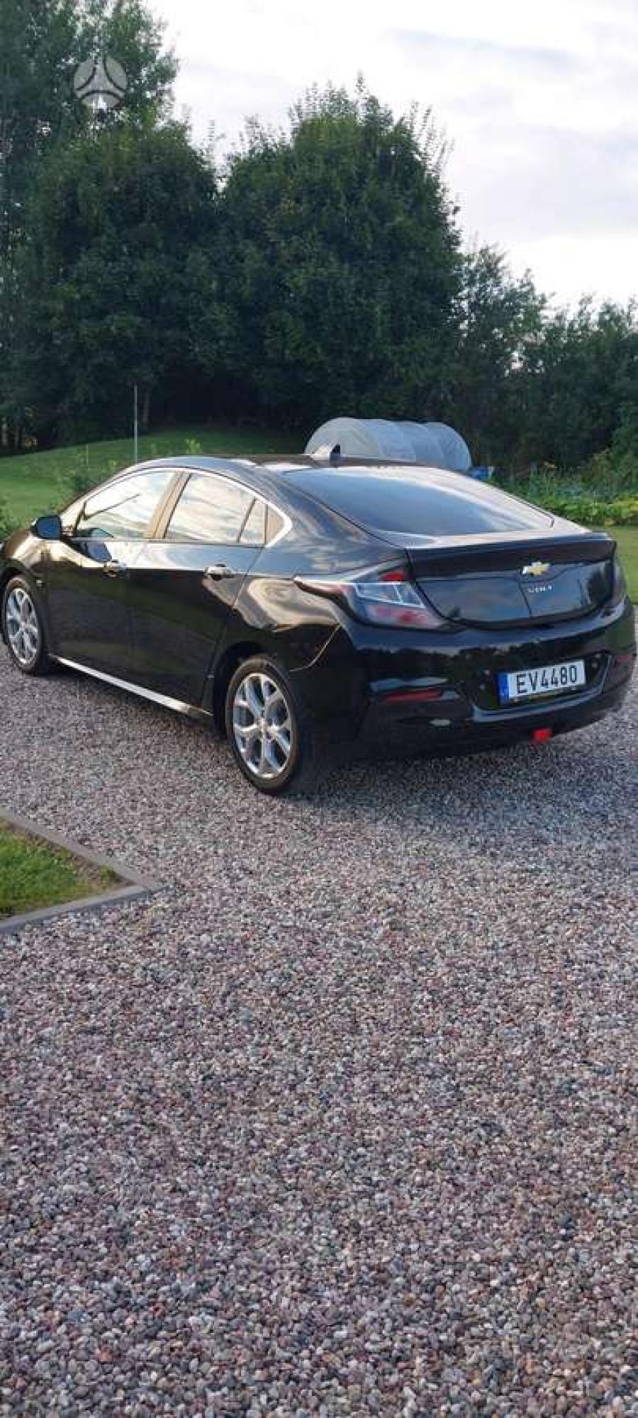 Black Chevrolet Volt 2017 in Vilnius, with an engine capacity of 1.49 L and mileage of 146 thousand km for 11200 €, photo 11 on AUTOMOTO.COM.LV
