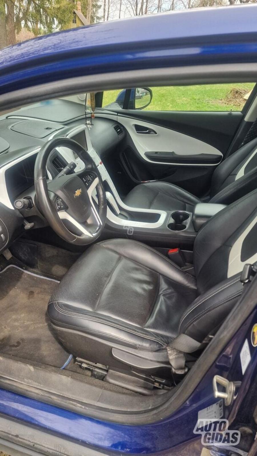 Blue Chevrolet Volt 2013 in Siauliai, with an engine capacity of 1.40 L and mileage of 221 thousand km for 5800 €, photo 11 on AUTOMOTO.COM.LV