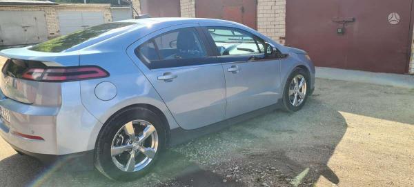 Zils Chevrolet Volt 2015 Viļņa, ar dzinēja tilpumu 0.11 L un nobraukumu 155 tūkst. km par 7300 €, foto 3 vietnē AUTOMOTO.COM.LV