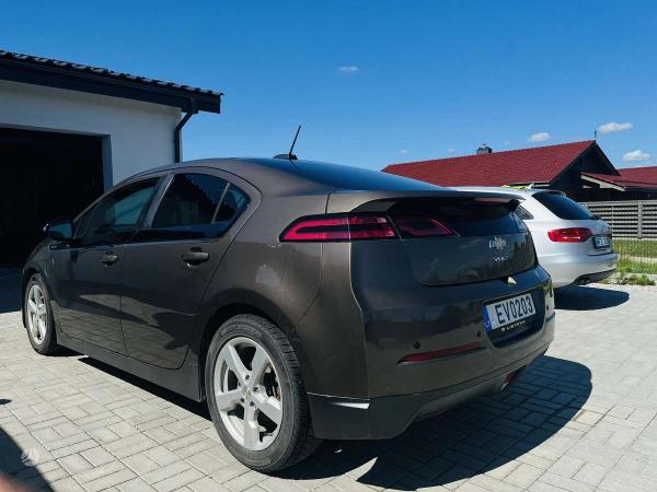 Brown Chevrolet Volt 2015 in Gargzdai, with an engine capacity of 1.40 L and mileage of 124 thousand km for 7200 €, photo 1 on AUTOMOTO.COM.LV