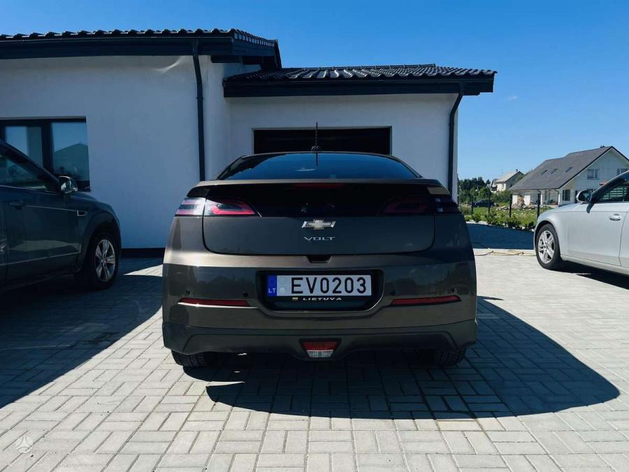 Brown Chevrolet Volt 2015 in Gargzdai, with an engine capacity of 1.40 L and mileage of 124 thousand km for 7200 €, photo 10 on AUTOMOTO.COM.LV
