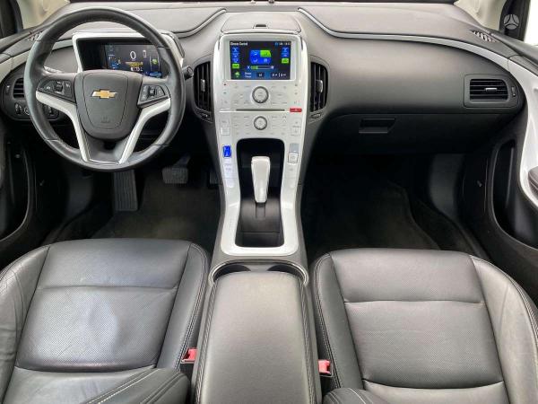 Grey Chevrolet Volt 2012 in Raseiniai, with an engine capacity of 1.40 L and mileage of 144 thousand km for 7300 €, photo 11 on AUTOMOTO.COM.LV