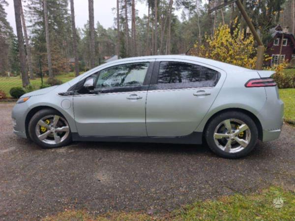Grey Chevrolet Volt 2012 in Siauliai, with an engine capacity of 0.00 L and mileage of 178 thousand km for 5800 €, photo 7 on AUTOMOTO.COM.LV