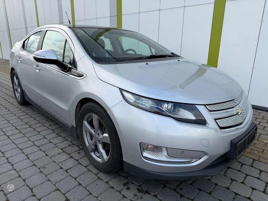 Pelēks Chevrolet Volt 2012 Raseiniai, ar dzinēja tilpumu 1.40 L un nobraukumu 145 tūkst. km par 6900 €, foto 8 vietnē AUTOMOTO.COM.LV