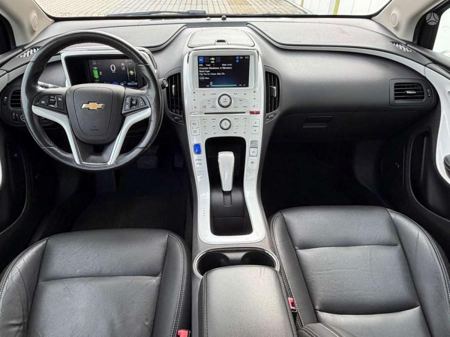 Pelēks Chevrolet Volt 2012 Raseiniai, ar dzinēja tilpumu 1.40 L un nobraukumu 145 tūkst. km par 6900 €, foto 11 vietnē AUTOMOTO.COM.LV