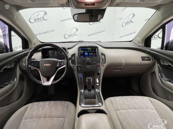 Pelēks Chevrolet Volt 2013 Viļņa, ar dzinēja tilpumu 1.40 L un nobraukumu 367 tūkst. km par 5500 €, foto 4 vietnē AUTOMOTO.COM.LV