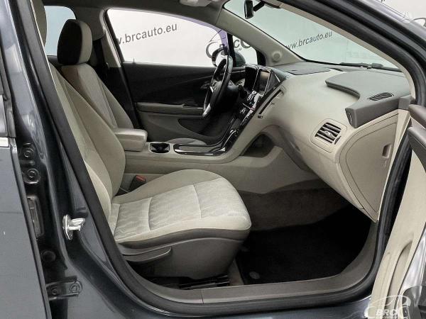 Pelēks Chevrolet Volt 2013 Viļņa, ar dzinēja tilpumu 1.40 L un nobraukumu 367 tūkst. km par 5500 €, foto 5 vietnē AUTOMOTO.COM.LV