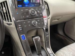 Pelēks Chevrolet Volt 2013 Viļņa, ar dzinēja tilpumu 1.40 L un nobraukumu 367 tūkst. km par 5500 €, foto 26 vietnē AUTOMOTO.COM.LV