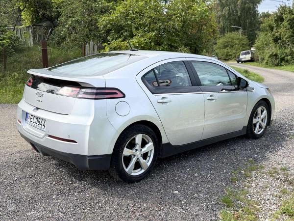 Grey Chevrolet Volt 2013 in Vilnius, with an engine capacity of 1.40 L and mileage of 206 thousand km for 5500 €, photo 8 on AUTOMOTO.COM.LV
